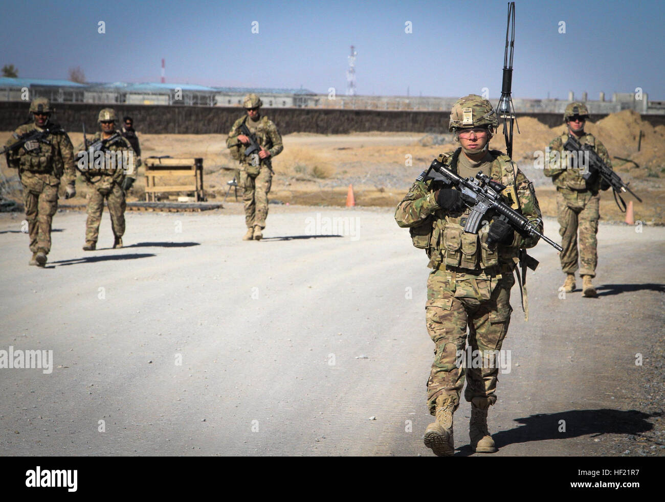 Soldiers from Forward Support Company, 65th Engineer Battalion, conduct ...