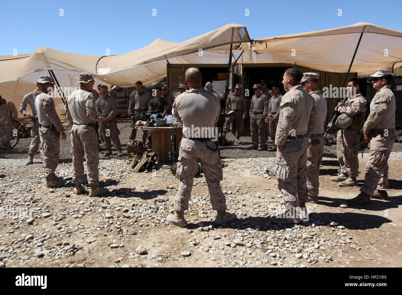 Marines with 4th platoon, Mobility Assault Company, 1st Combat Engineer ...