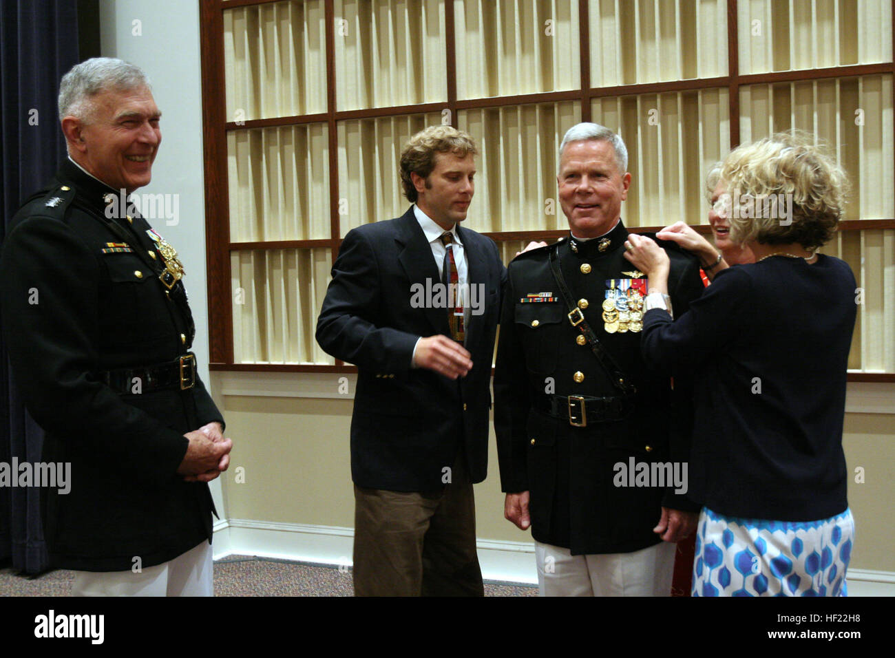 31st commandant of the marine corps hi-res stock photography and images ...