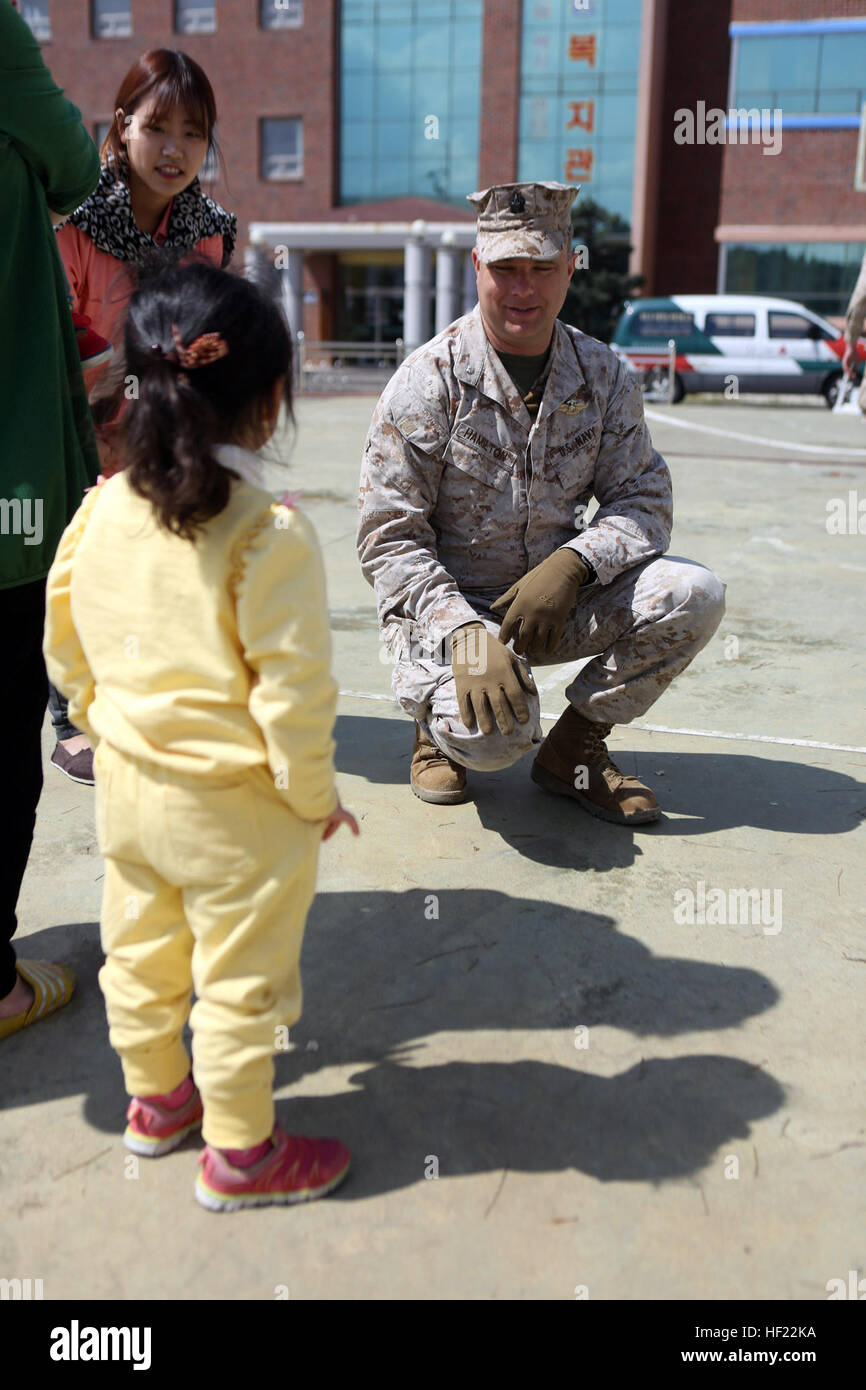 Commander Nick Hamilton, chaplain for the Command Element, 31st Marine ...
