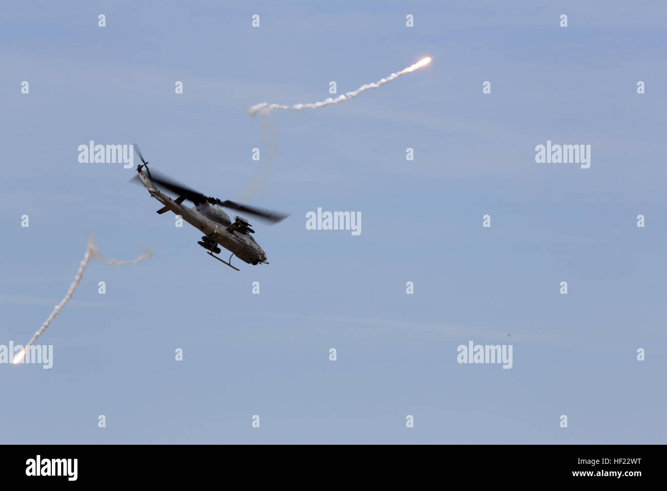Ah 1z super cobra helicopter hi-res stock photography and images - Alamy