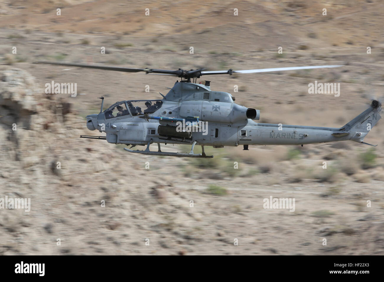 Ah 1z super cobra helicopter hi-res stock photography and images - Alamy