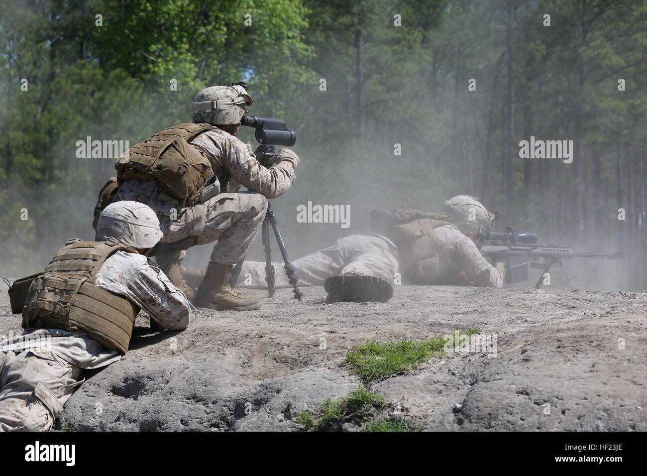 Marines with 2nd Light Armored Reconnaissance Battalion train with the ...