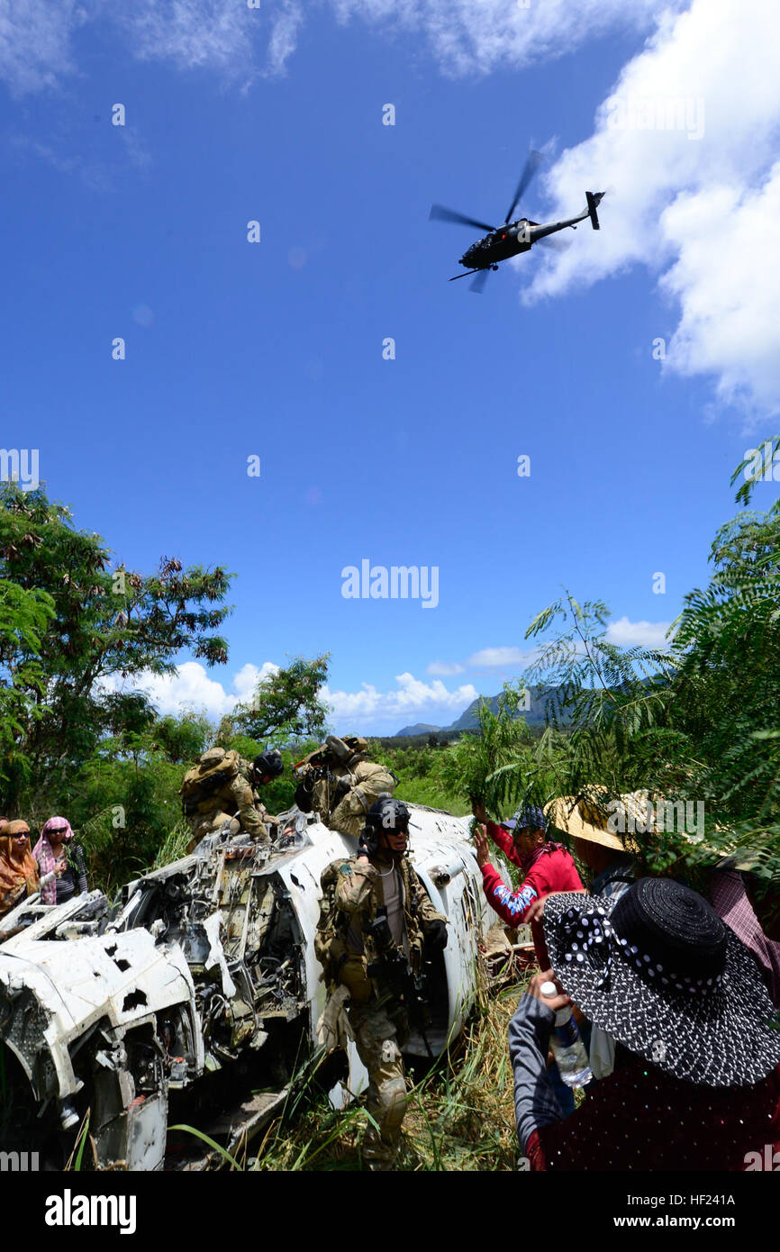 California air national guard pararescuemen of the 129th rescue wing hi ...