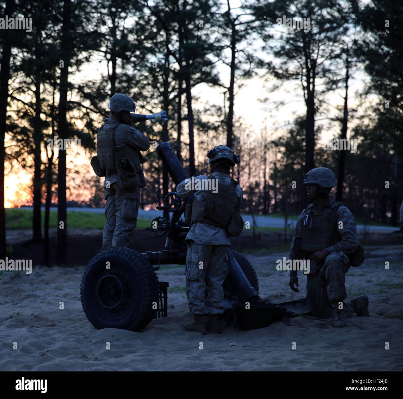 A rifled towed 120mm mortar hi-res stock photography and images - Alamy