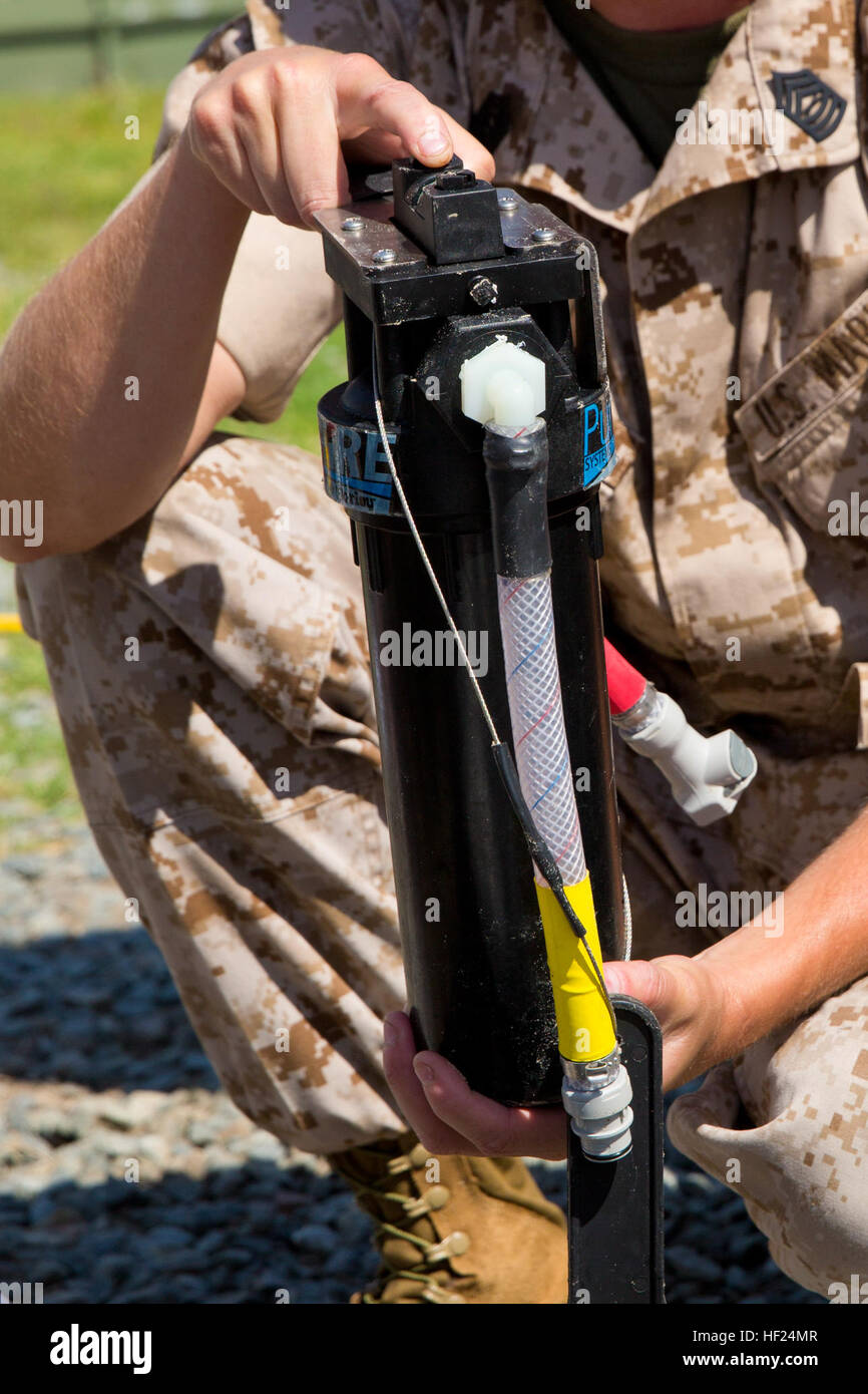 Platoon water purification system hi-res stock photography and images ...
