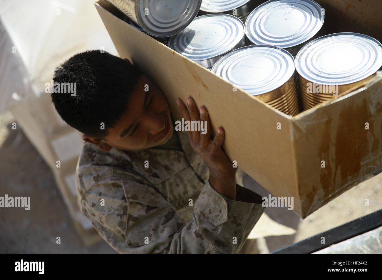 Logistics embarkation specialist hi-res stock photography and images ...