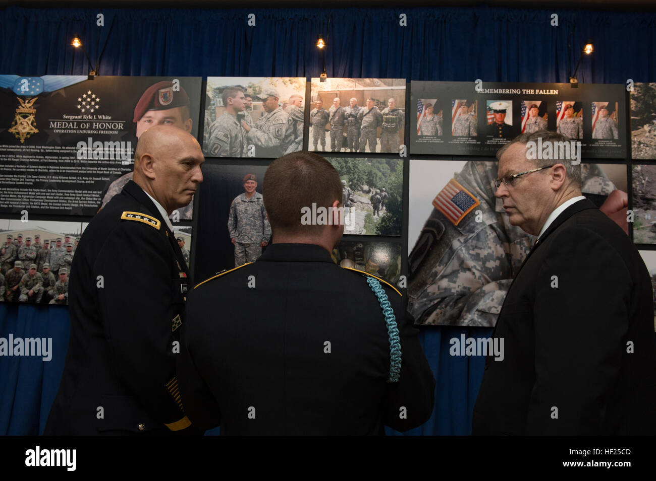 Usmc heroes hi-res stock photography and images - Alamy