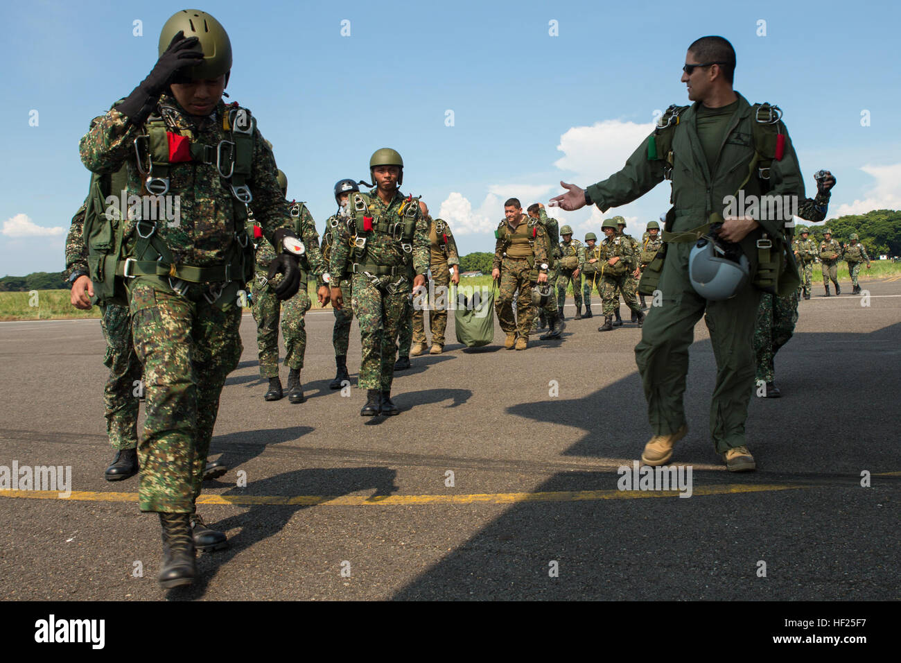 Marine corps philippine air hi-res stock photography and images - Alamy