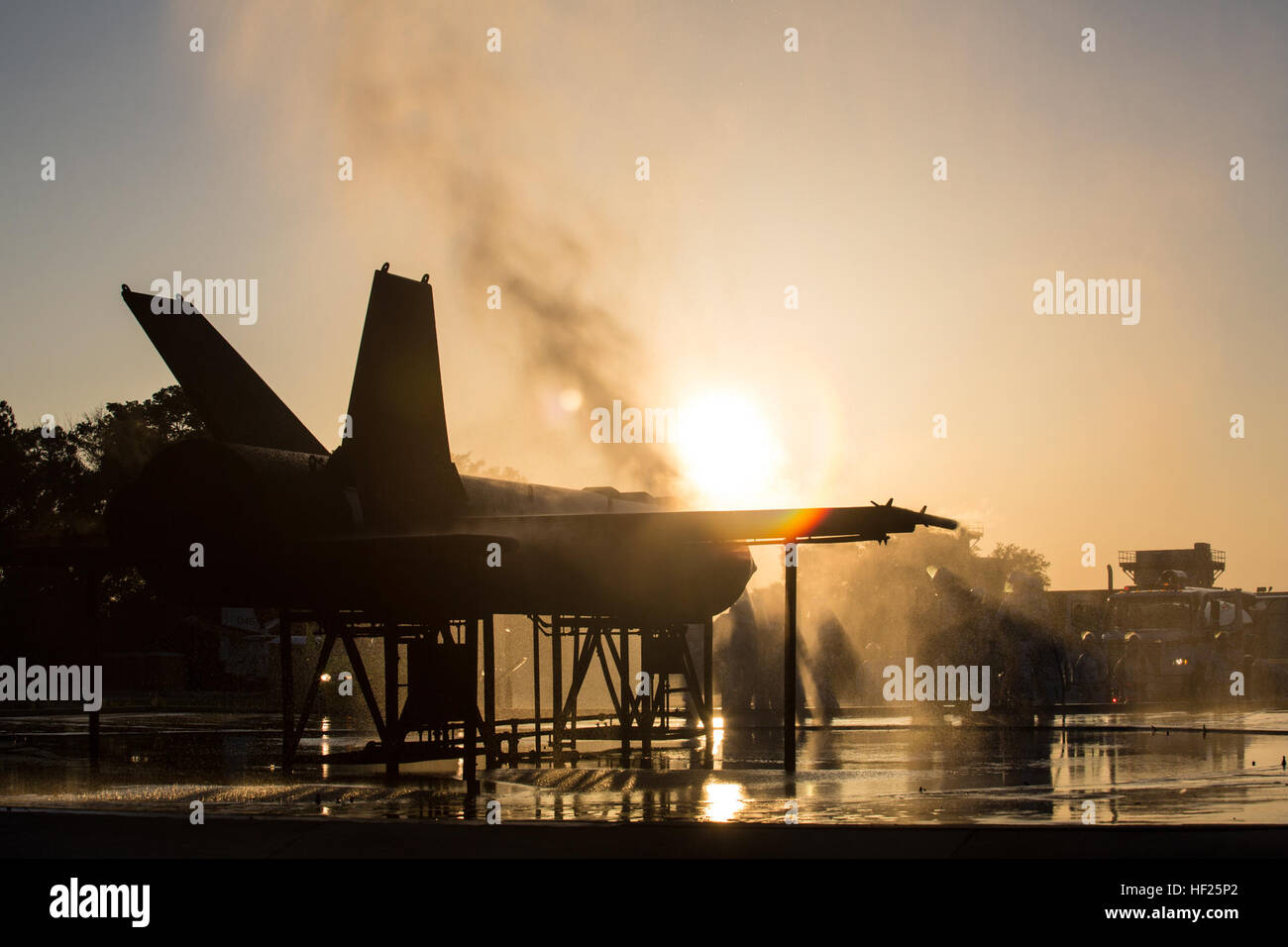 F a 18 simulator hi-res stock photography and images - Alamy