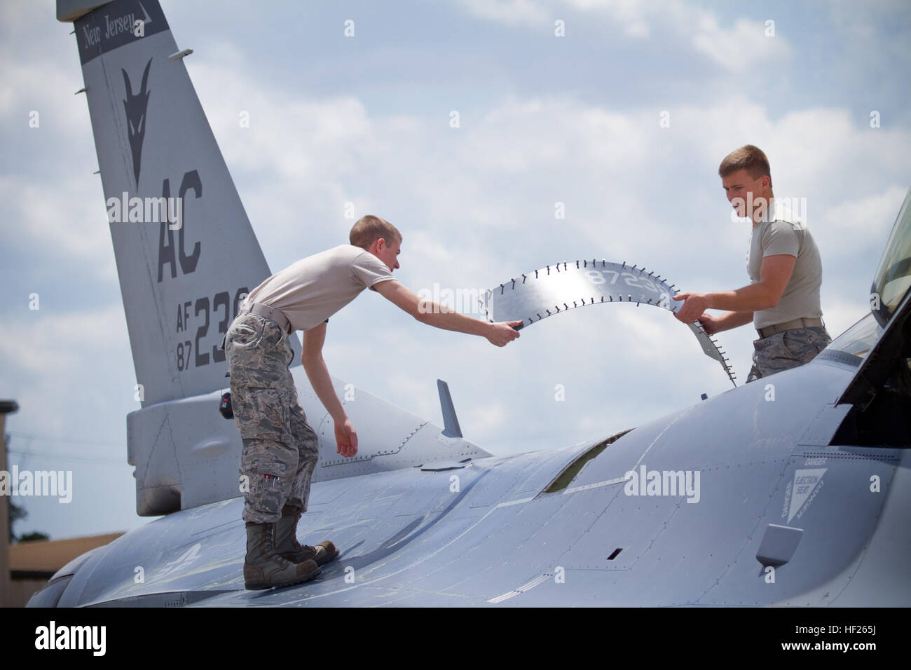 A U.S. Air Force Airmen 1st Class Ryan McKenna, right, and brother ...