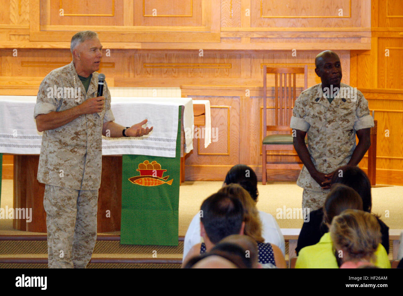 Commandant Gen. James T. Conway and Sgt. Maj. of the Marine Corps ...