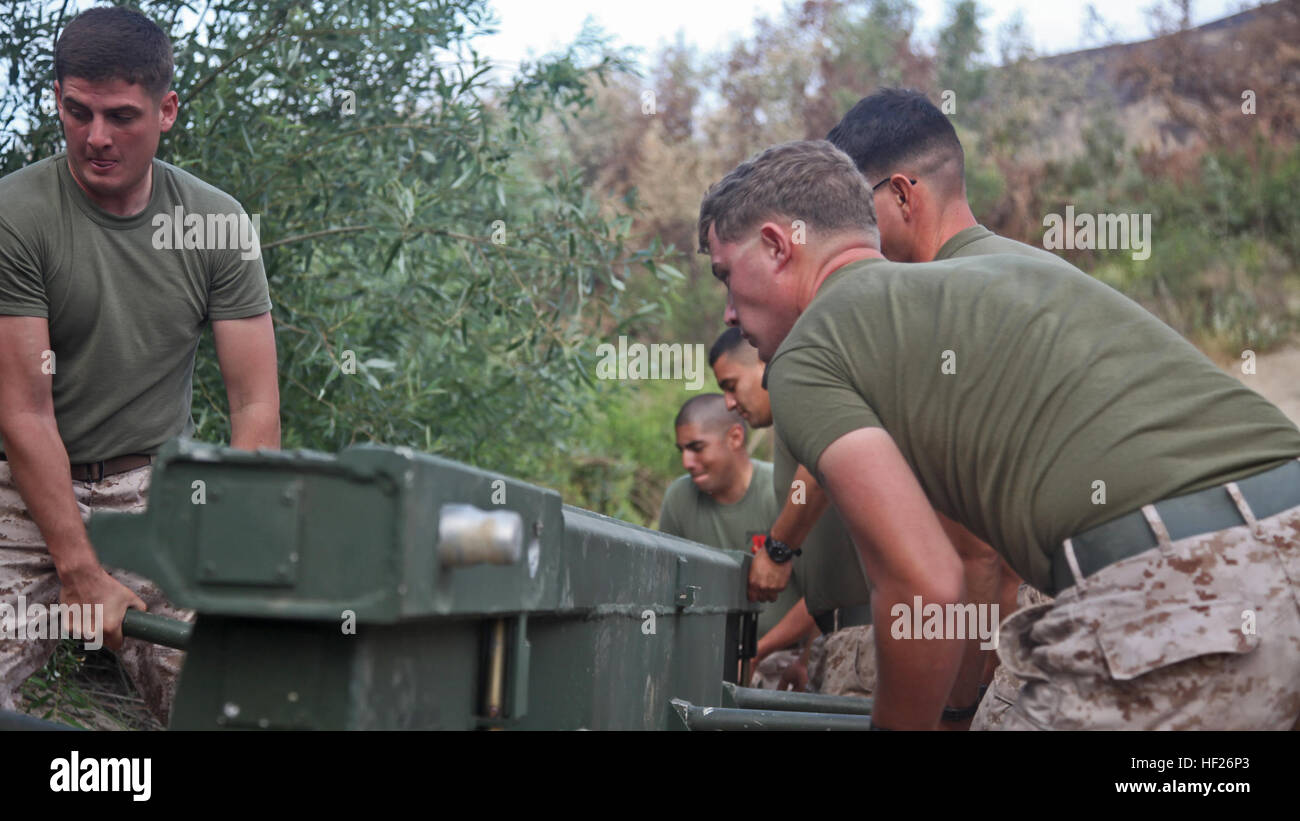 Combat engineers with Bridge Platoon, Bridge Company, 7th Engineer ...