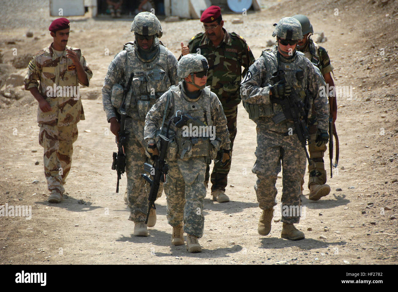 U.S. Army team leaders from the 53rd Iraqi army Military Transition ...