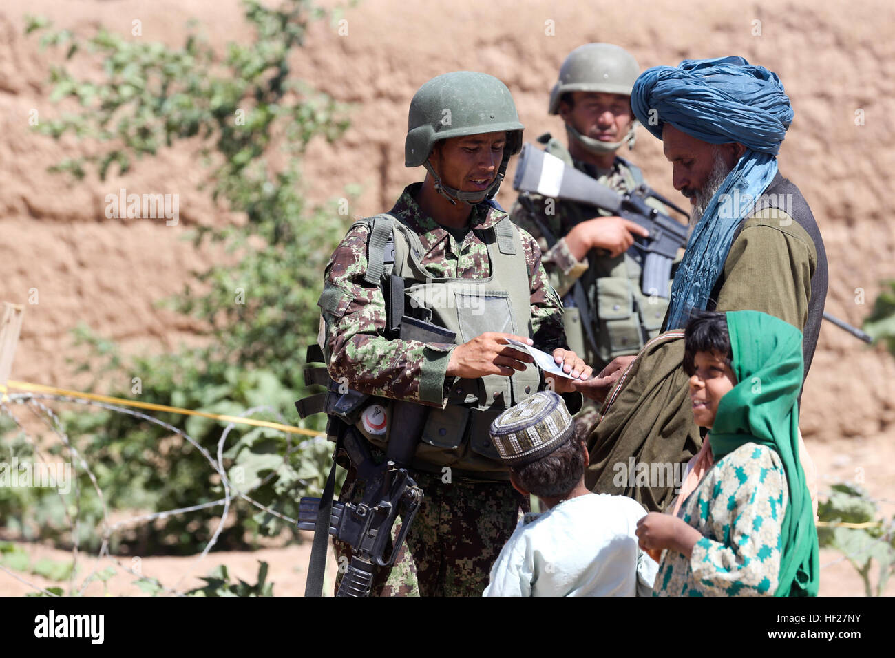 Rags dog war hi-res stock photography and images - Alamy