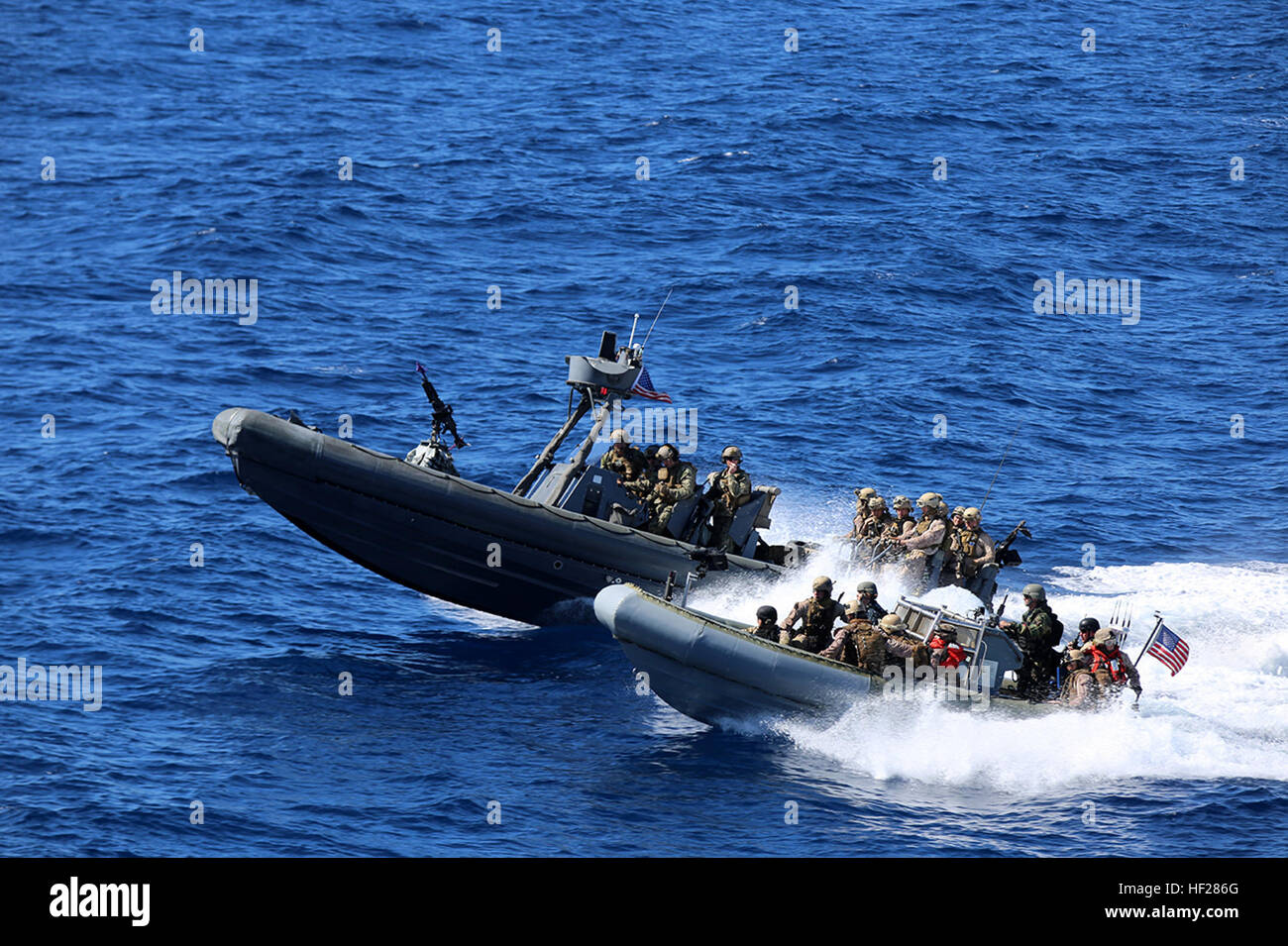 Marines of Force Recon Detachment, 11th MEU, and Sailors from Assault ...