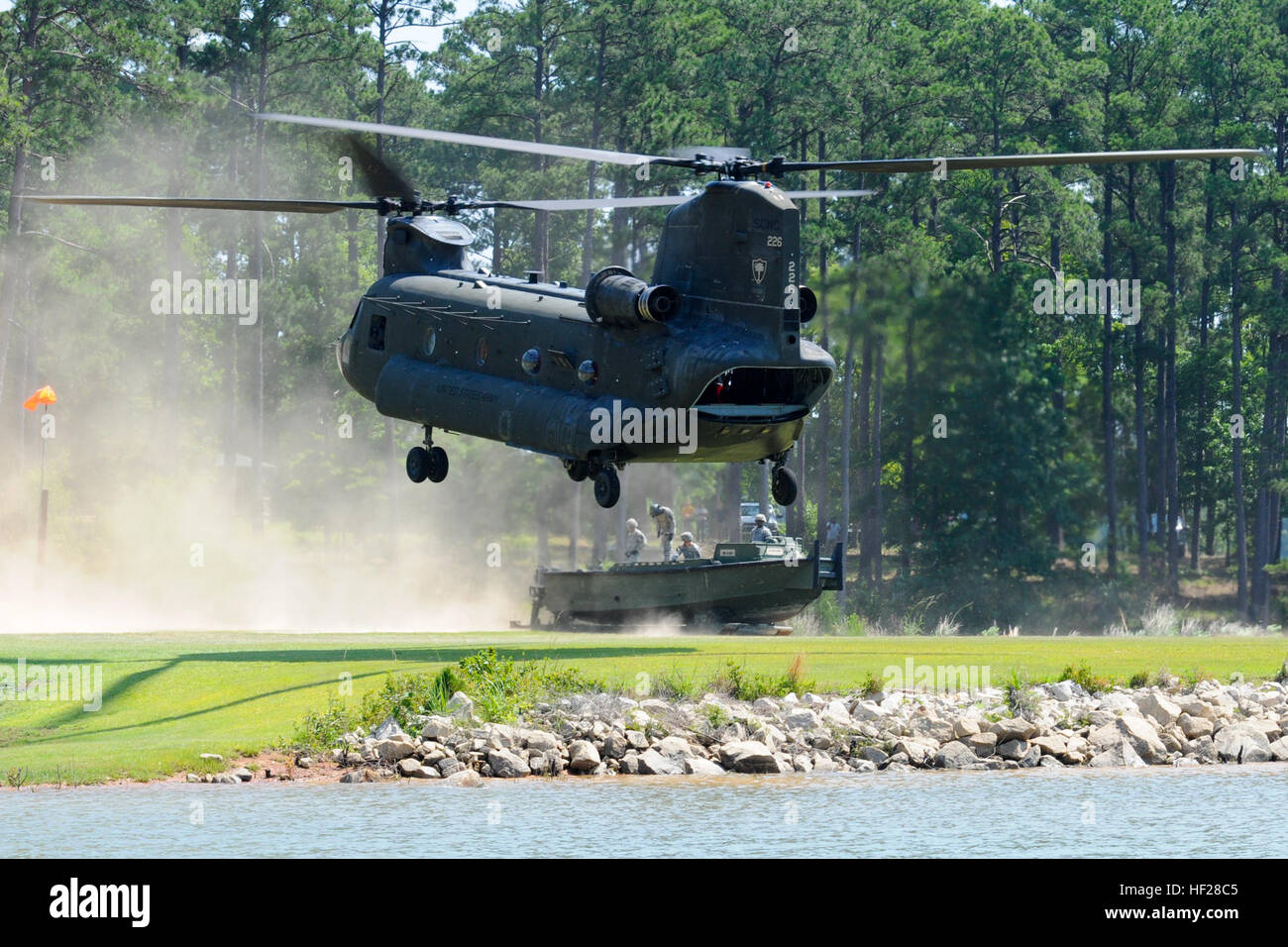 Engineers from the South Carolina Army National Guard's 125th Multi ...