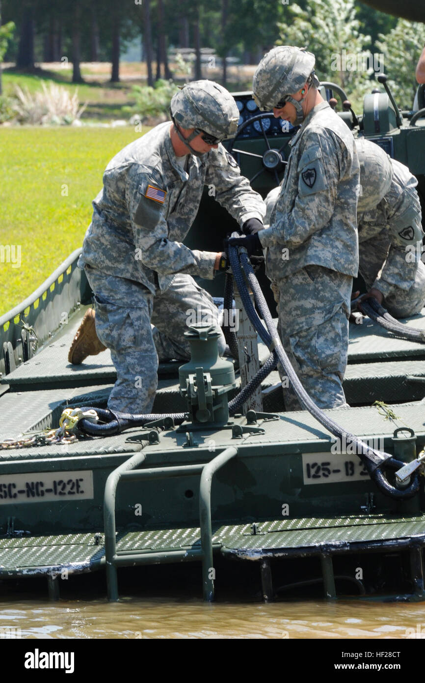 Engineers from the South Carolina Army National Guard's 125th Multi ...