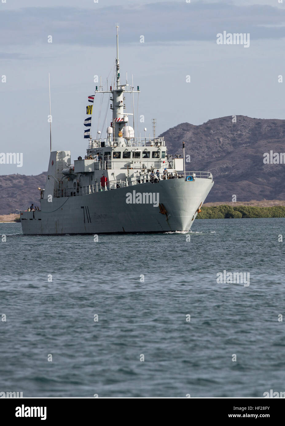 Canadian and U.S. forces, including HMCS Summerside and U.S. Marines ...