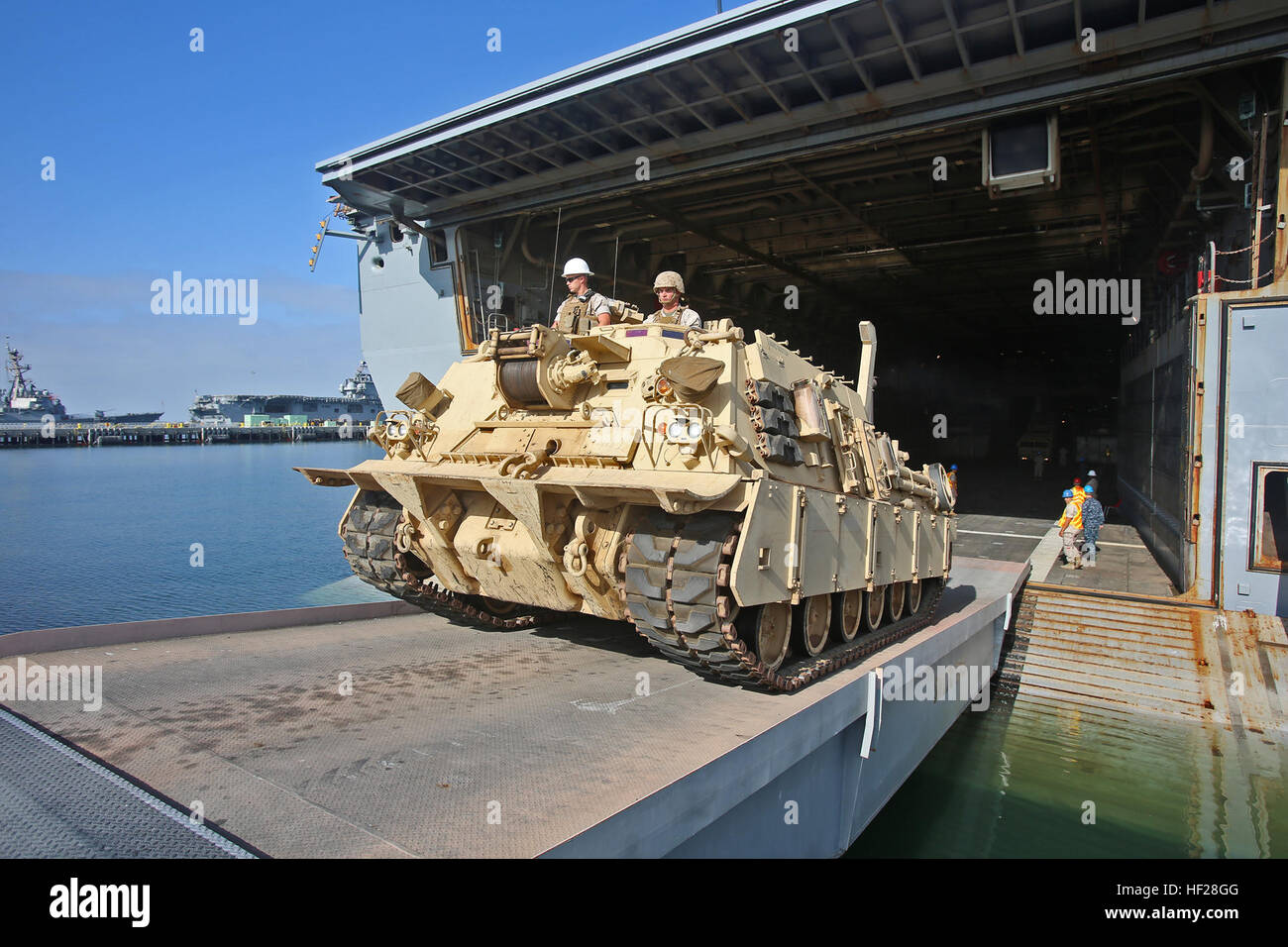 M88 recovery vehicle hi-res stock photography and images - Alamy