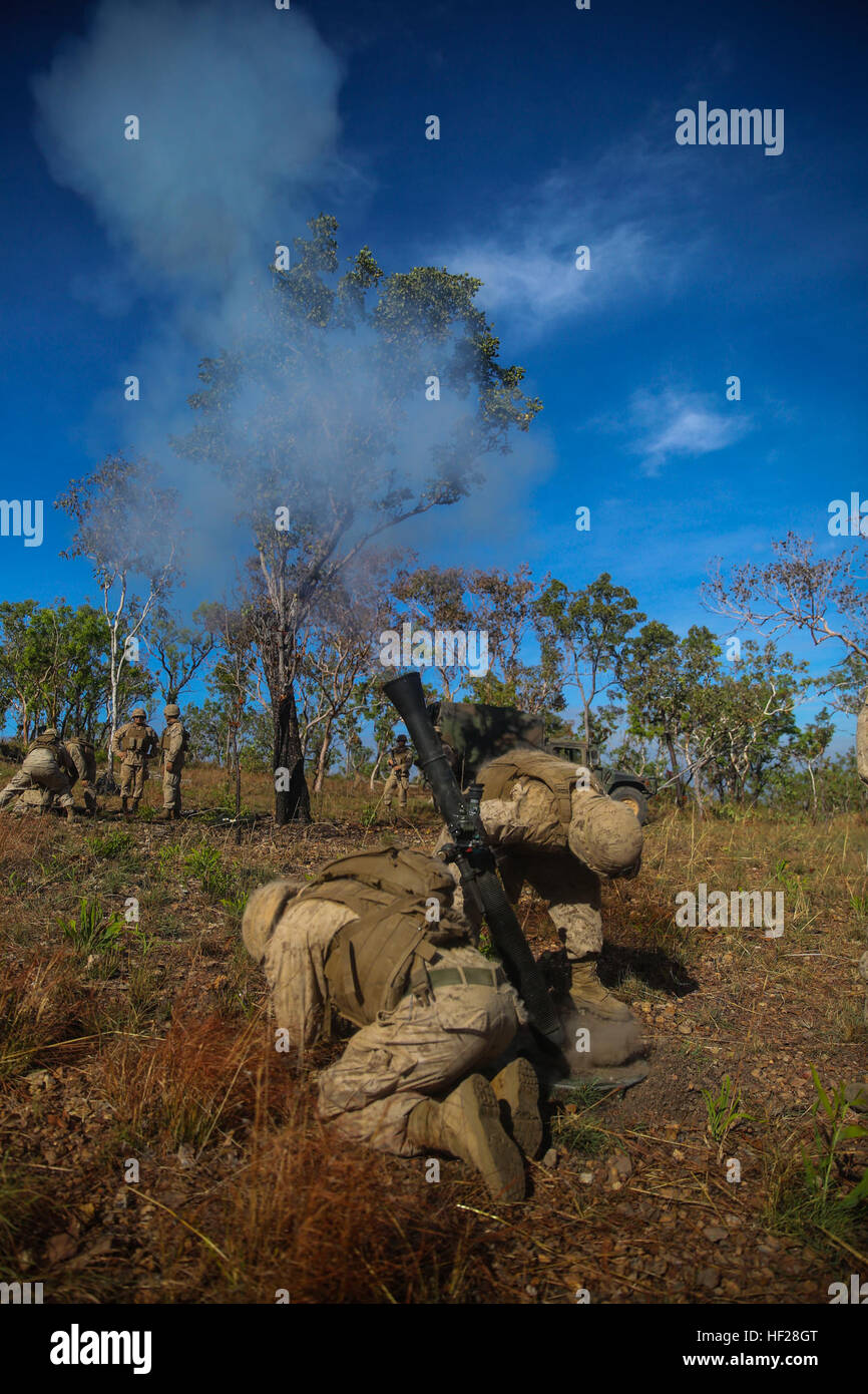 U.S. Marines with Weapons Company, 1st Battalion, 5th Marine Regiment ...