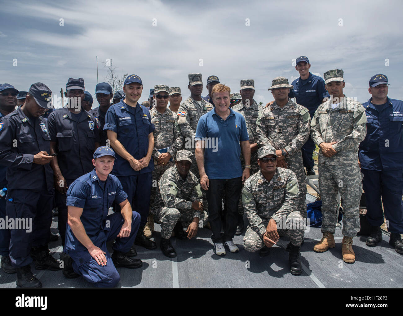 James Brewster, U.S. Ambassador for the Dominican Republic, members of ...