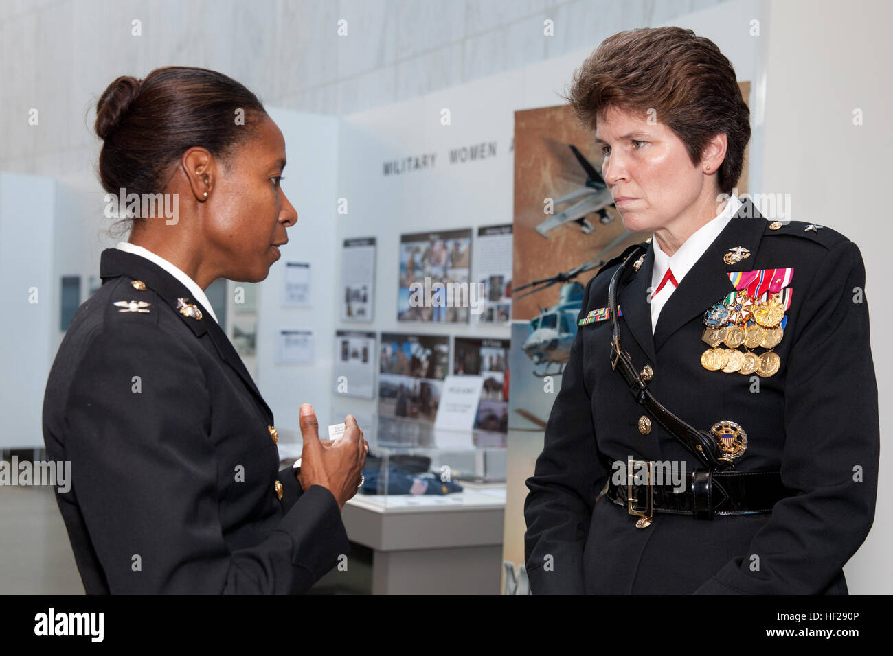 Colonel military service hi-res stock photography and images - Alamy