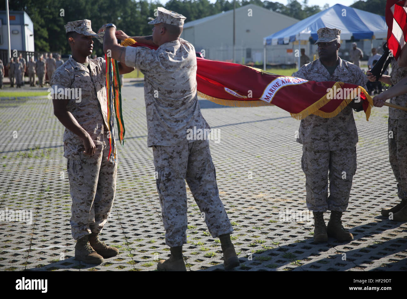 Lieutenant col commanding officer marine hi-res stock photography and ...