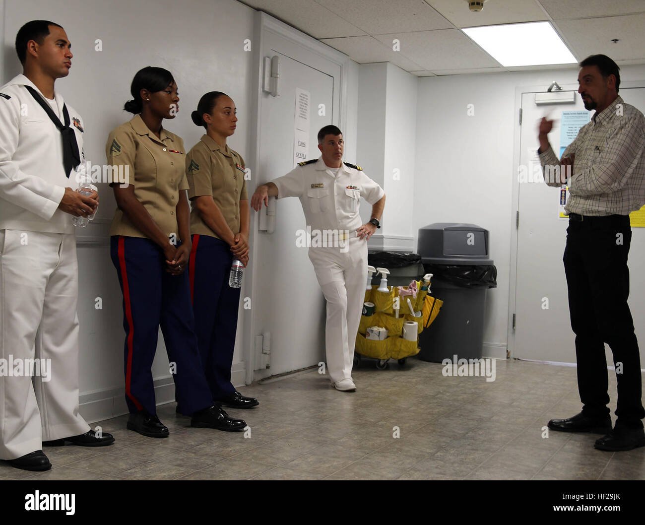 New england center for homeless veterans hi-res stock photography and ...