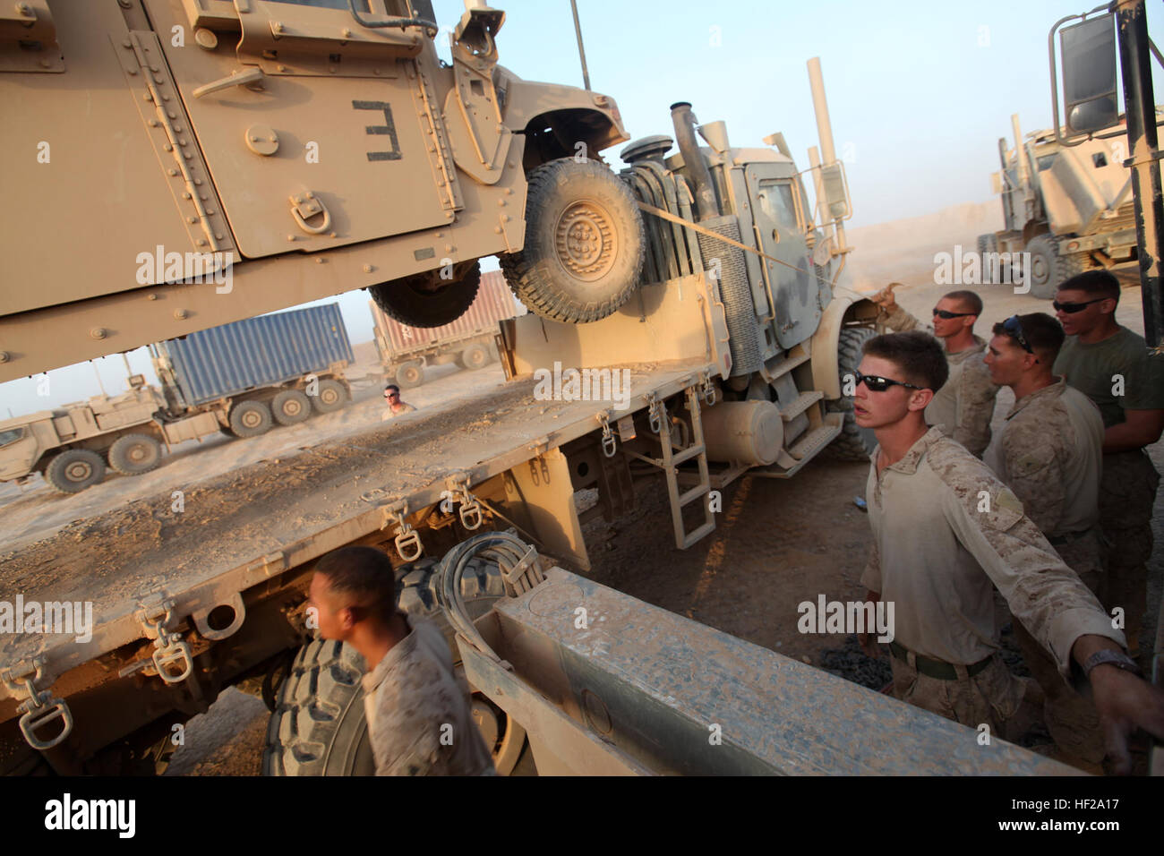 Combat logistics battalion 5 hi-res stock photography and images - Alamy