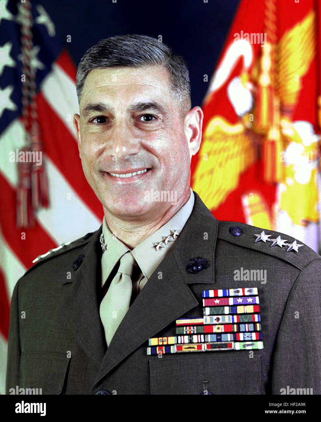 Official Photo of US Marine Lieutenant General Frank Libutti. This ...