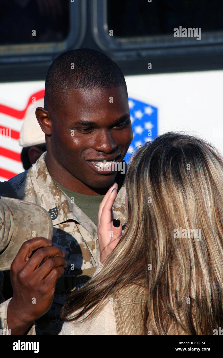 Marines with Battalion Landing Team, 1st Battalion, 6th Marine Regiment ...