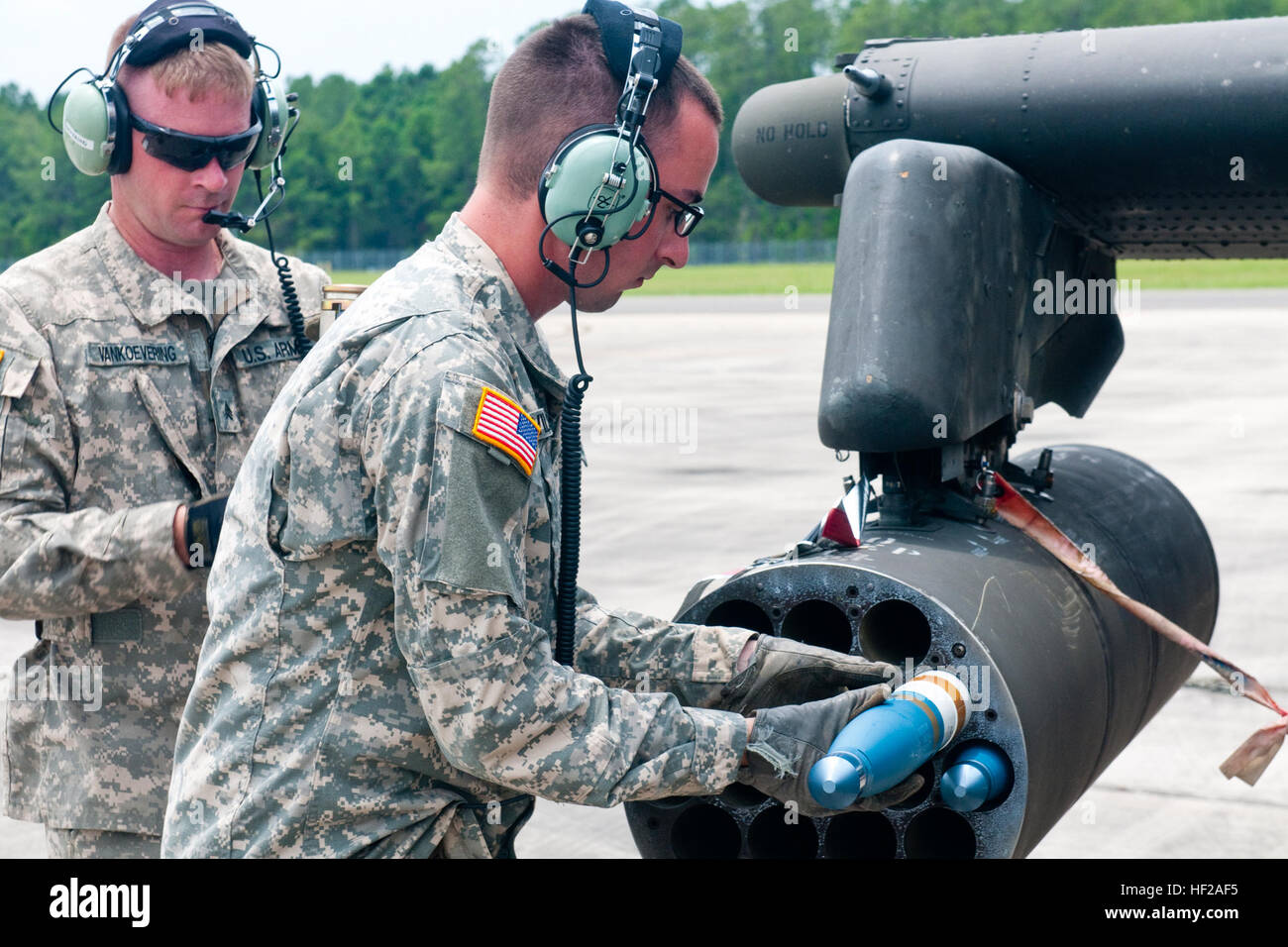 Pfc. Robert Wilson, Co. D, 1-151st Attack Reconnaissance Battalion ...