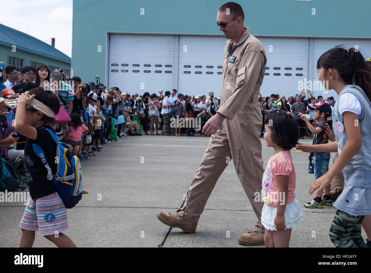 Major David Shearman, a pilot with Marine Medium Tiltrotor Squadron 262 ...