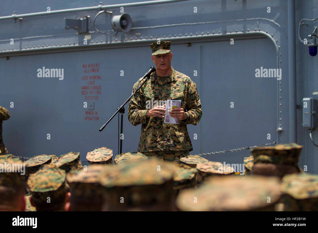 Brigadier gen david coffman commander hi-res stock photography and ...