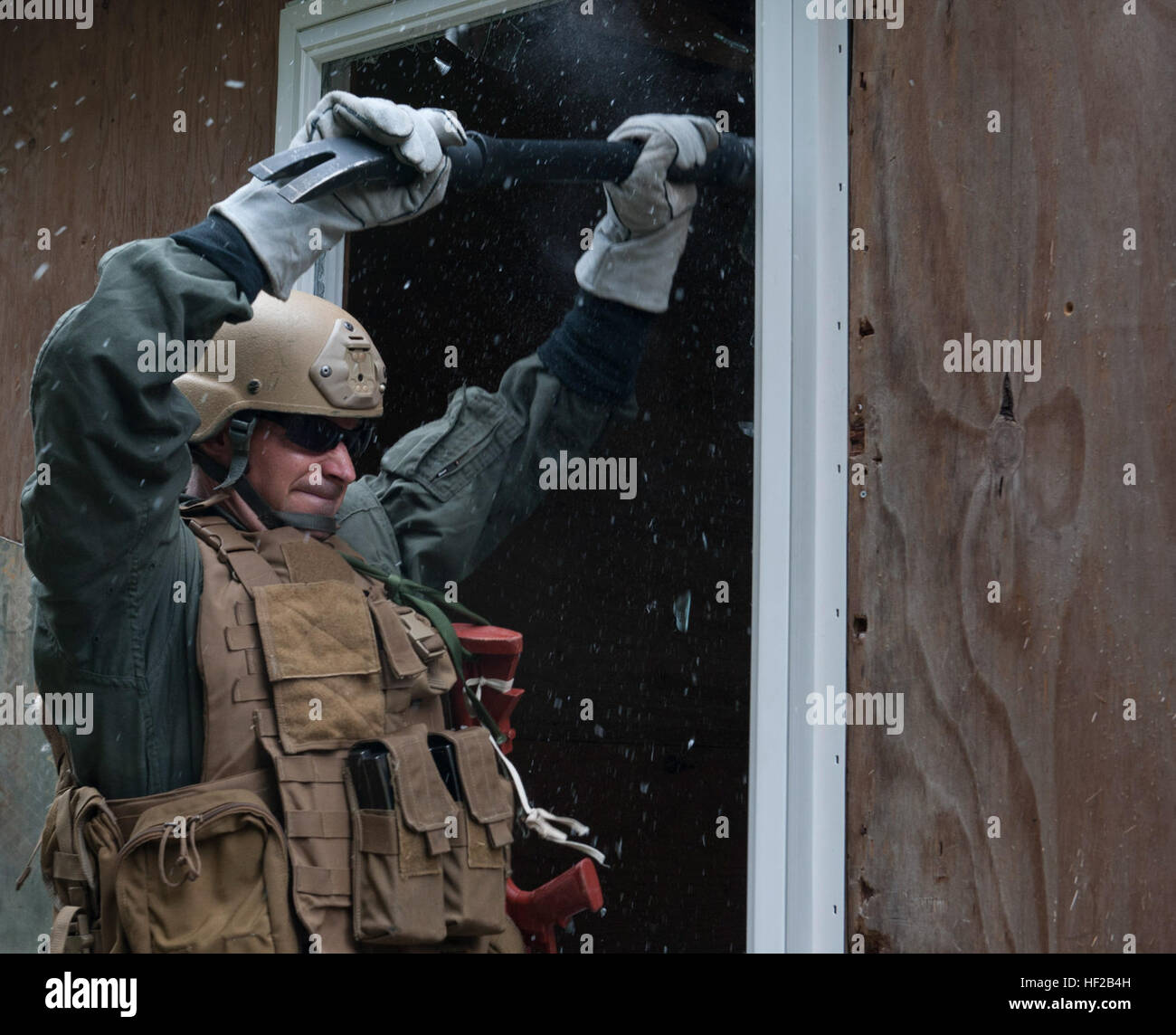 Military instruction methods hi-res stock photography and images - Alamy