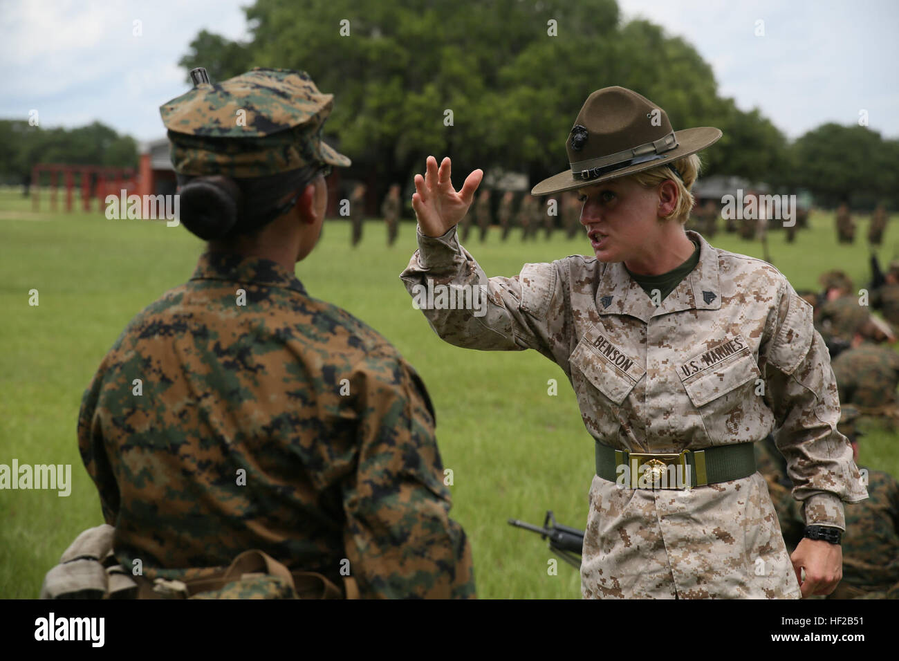 Marine recruits train corps hi-res stock photography and images - Alamy