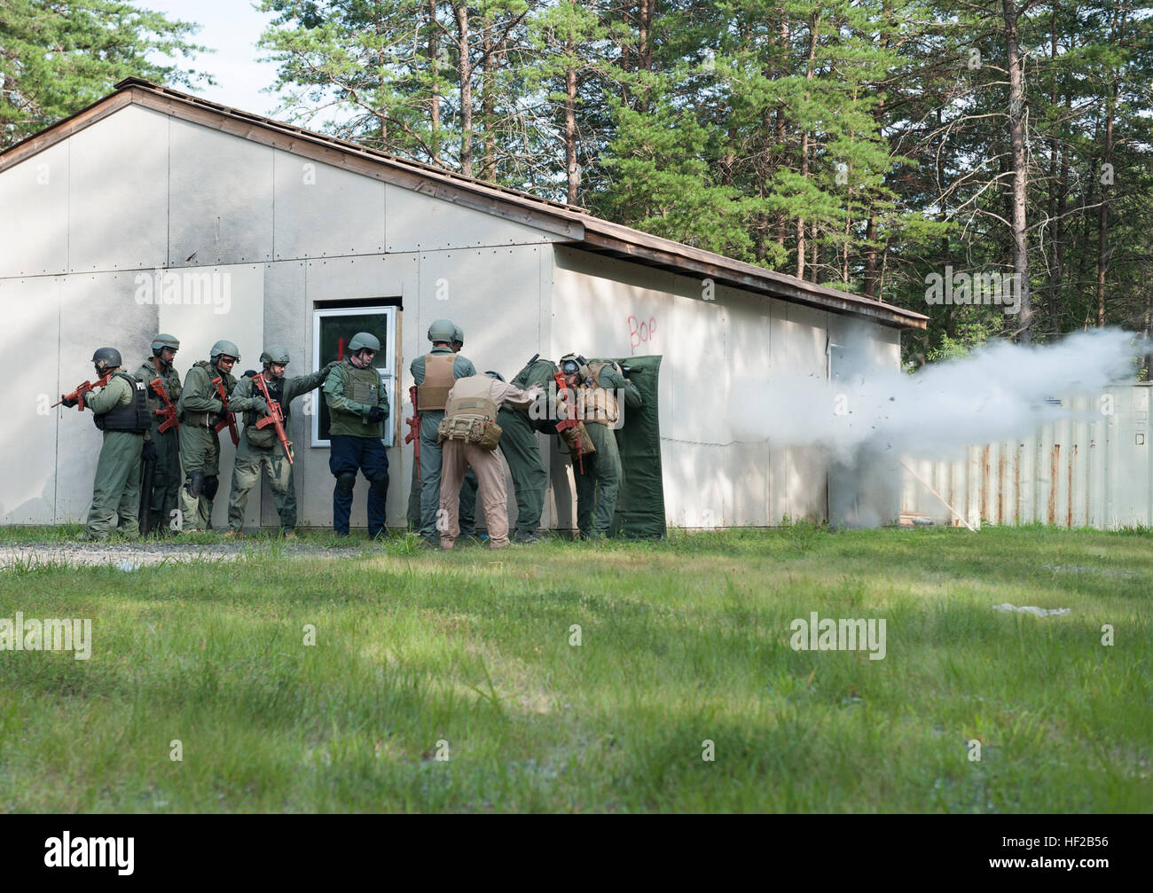 U.S. Marines with Echo Company, 4th Reconnaissance Battalion, are ...