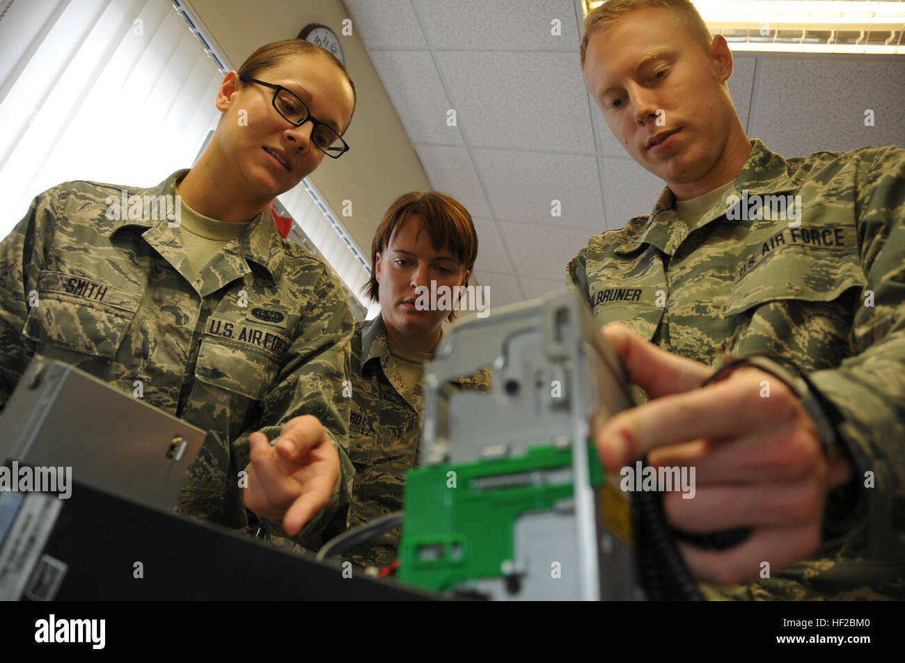 Air National Guard and RAF personnel conduct annual client systems ...