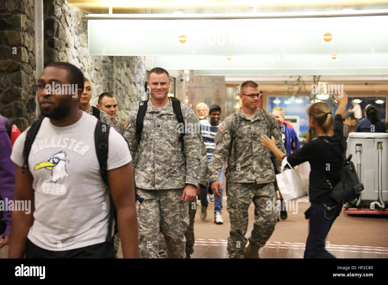 297th military police company hi-res stock photography and images - Alamy