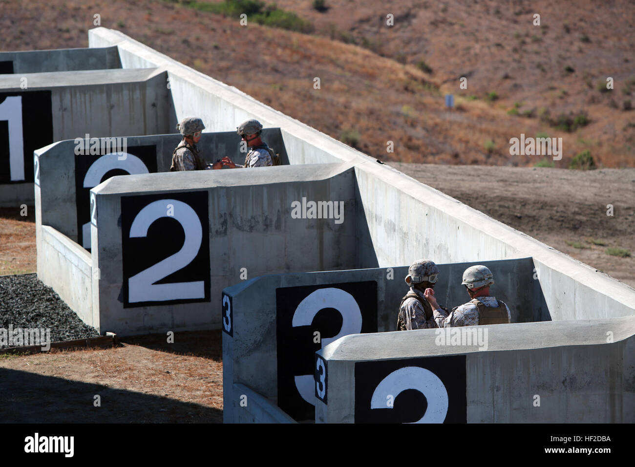 Marines with 9th Communication Battalion, I Marine Expeditionary Force ...