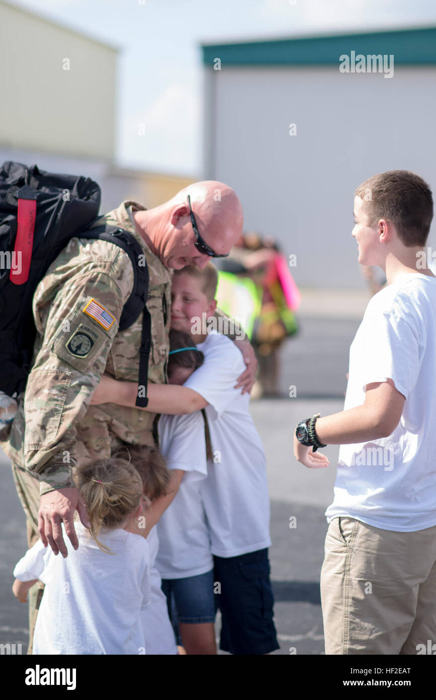 211th military police compnay hi-res stock photography and images - Alamy