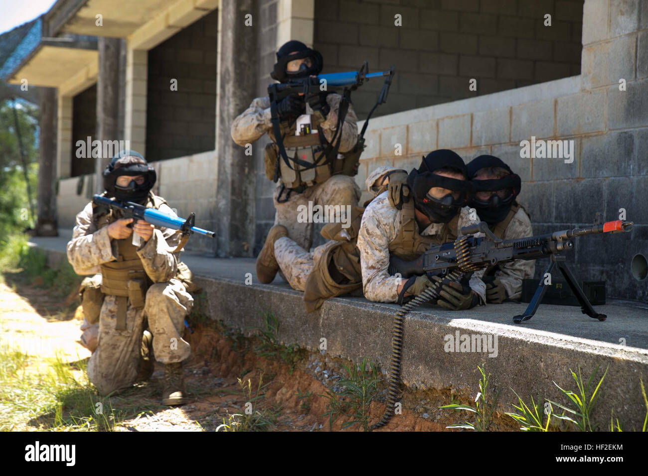 Marines set up a medium-machine gun position Aug. 27 during military ...