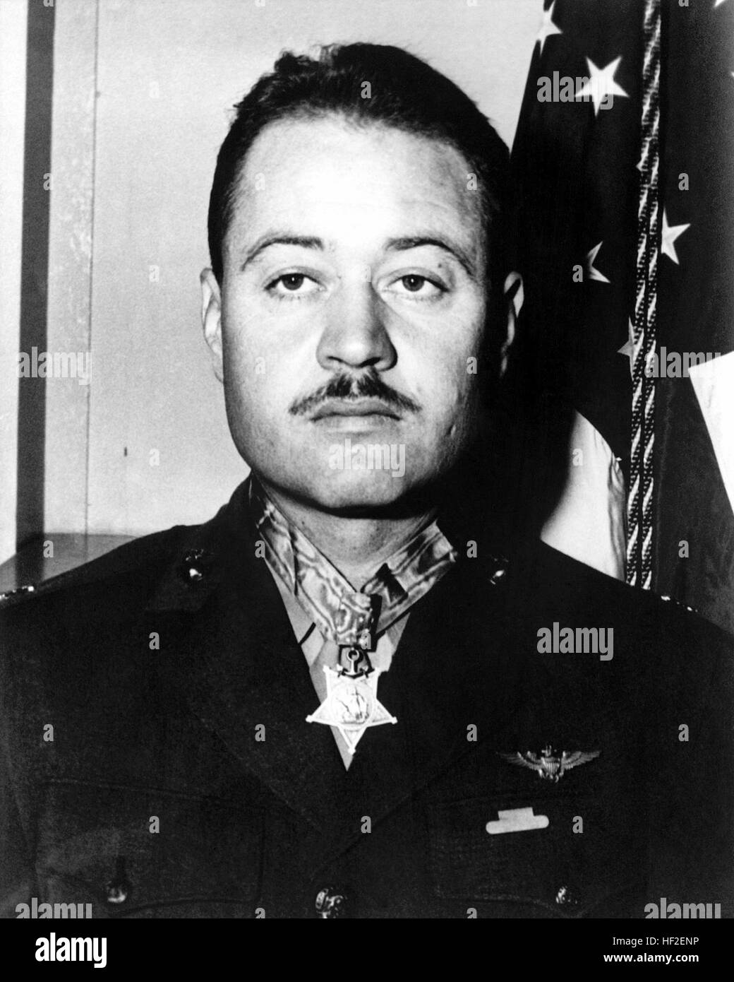 Official Portrait of US Marine Corps (USMC) Lieutenant Colonel (LTC ...