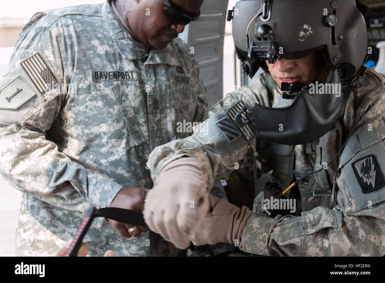 2 147th assault helicopter battalion hi-res stock photography and ...