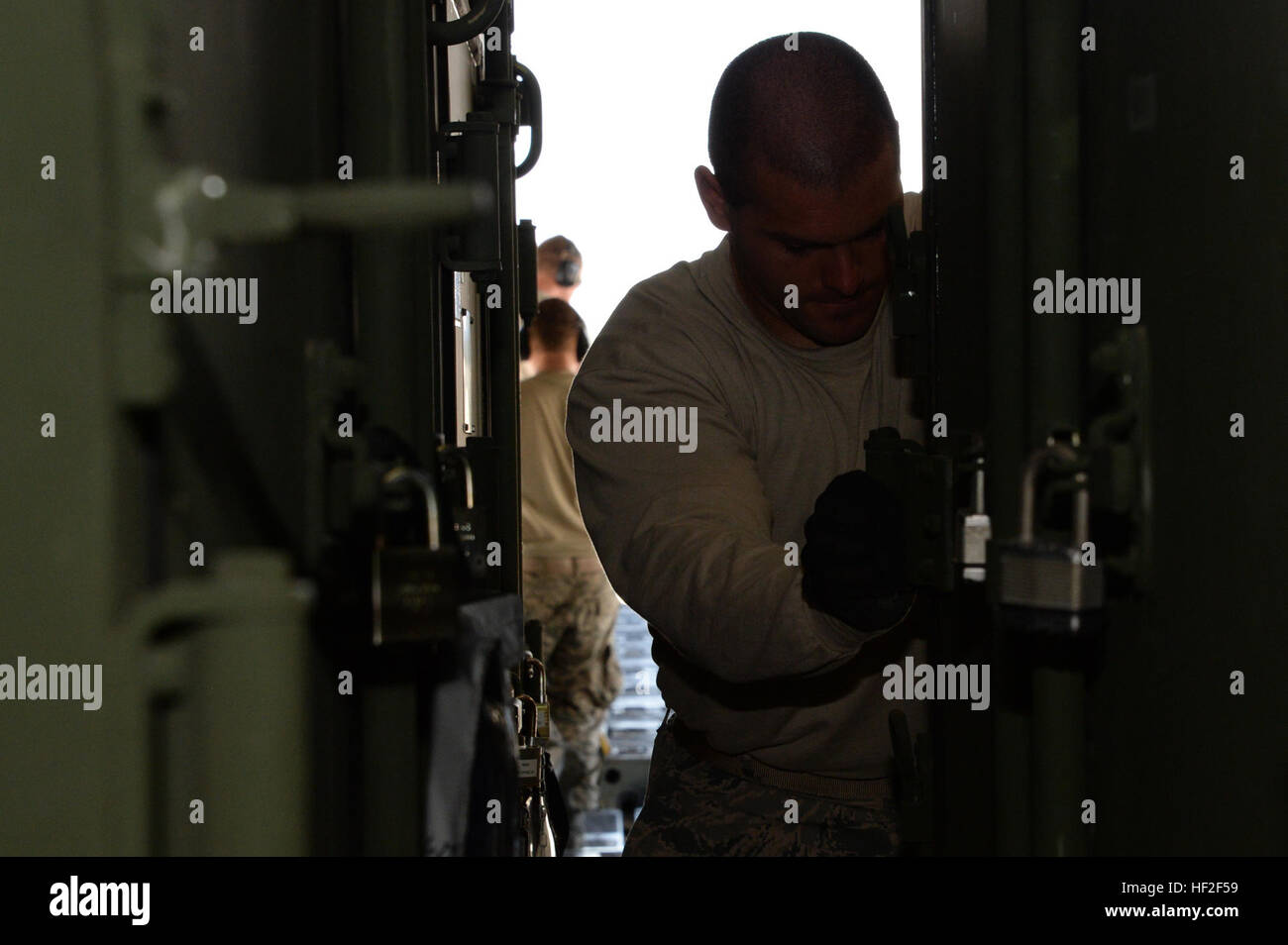 571st global mobility squadron hi-res stock photography and images - Alamy