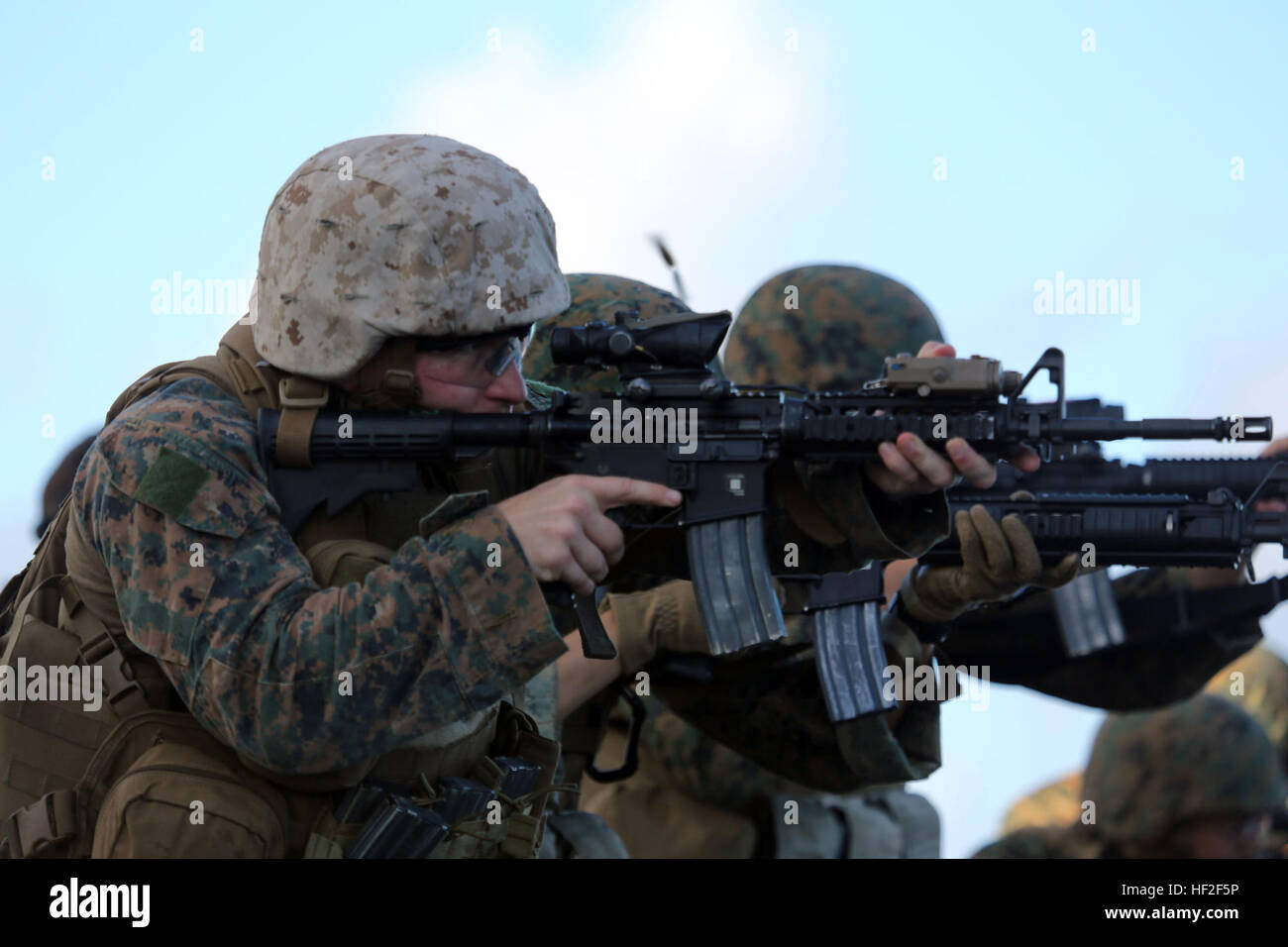 Marines from marksmanship training hi-res stock photography and images ...