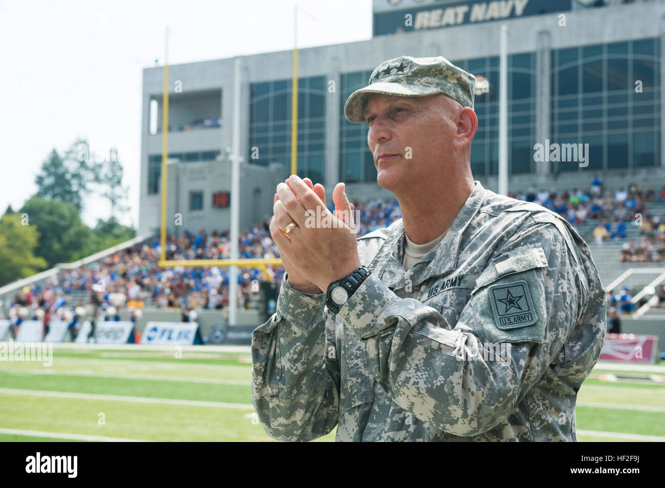 U.S. Army Chief of Staff Gen. Ray Odierno cheers for Army on the ...