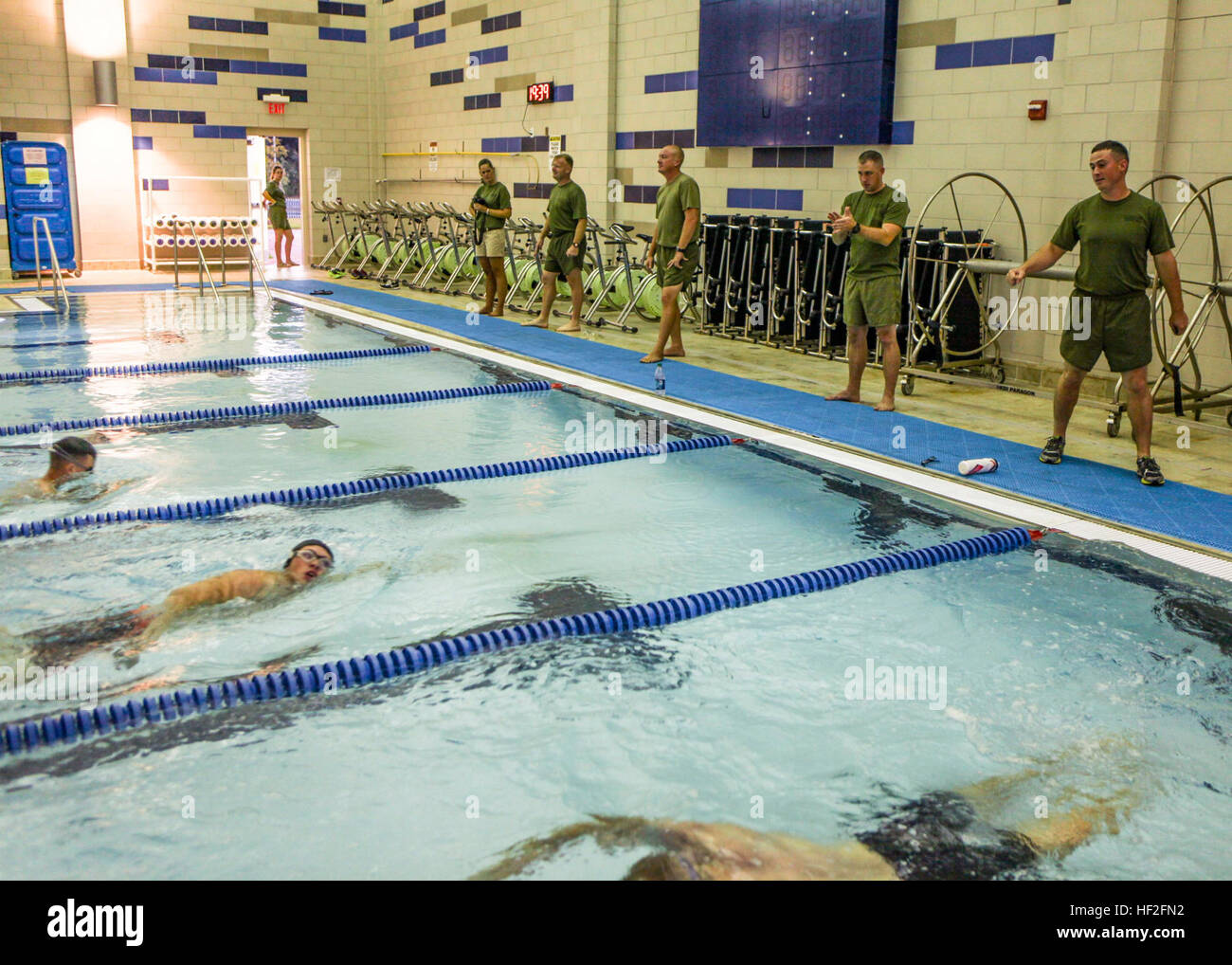 Marines with Marine Heavy Helicopter Squadron 464 aviation race to ...