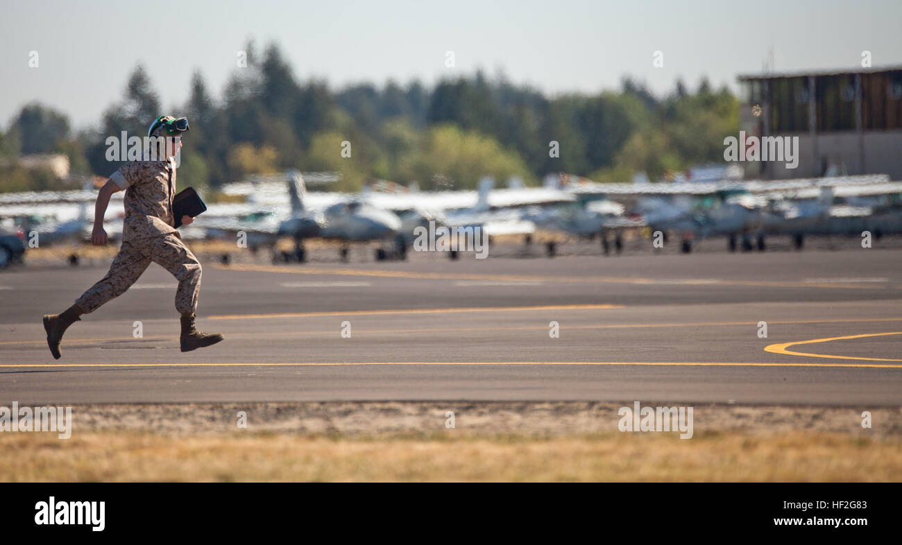 U.S. Marine Corps LCpl. Eric Mccafferty, Marine Attack Squadron 214 ...